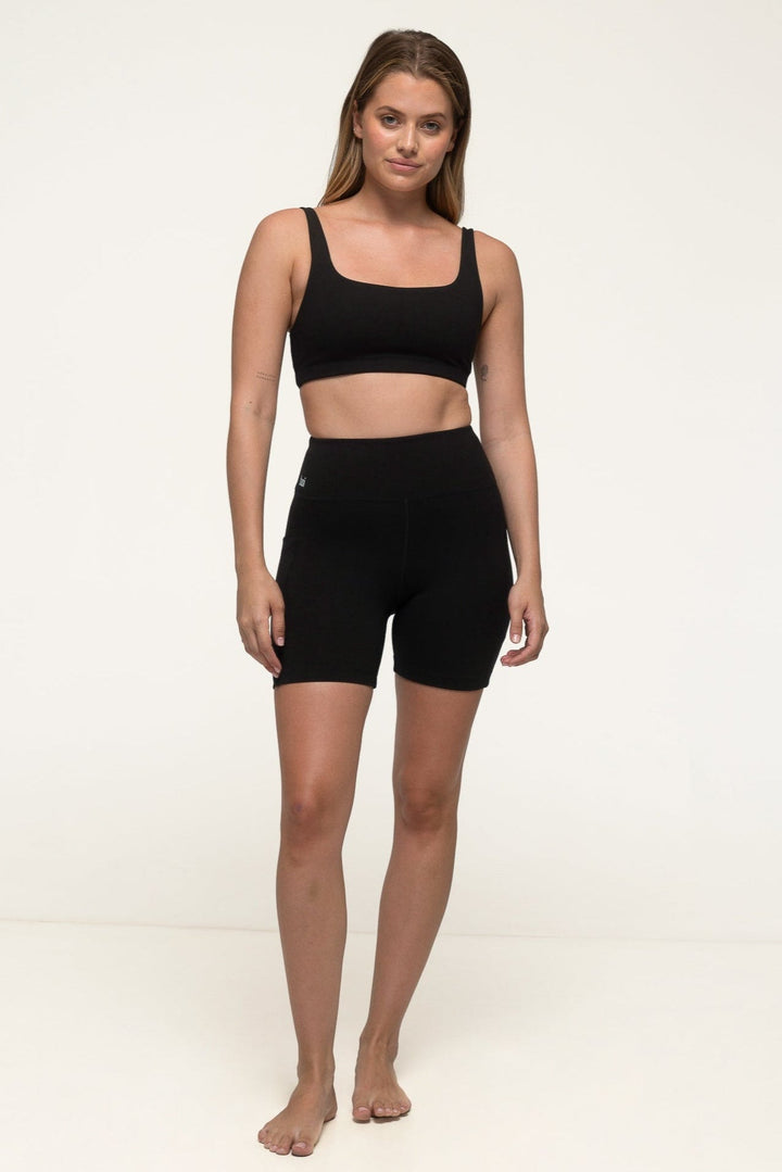 bai active | Natural fabrics Activewear for Movement